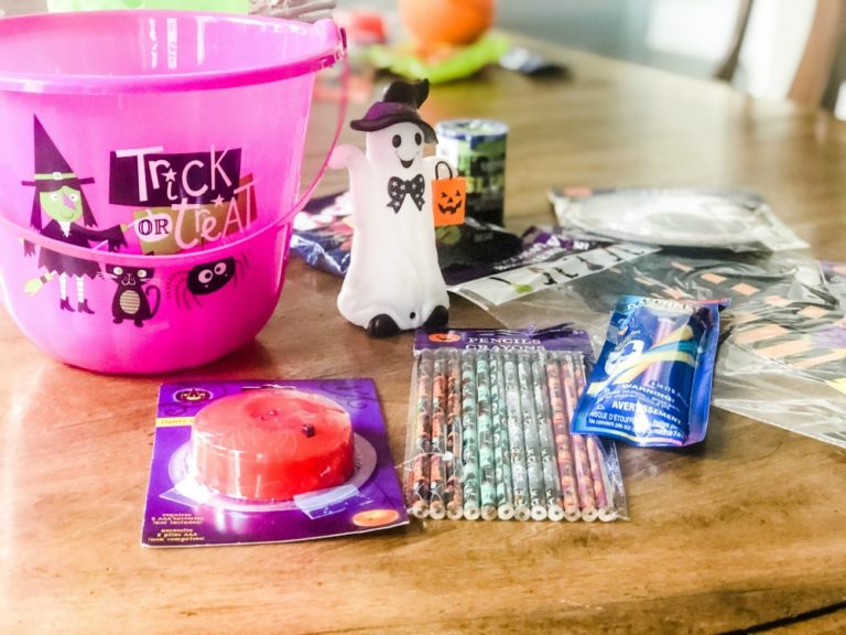 How to Make a Boo Bucket - What Mommy Does