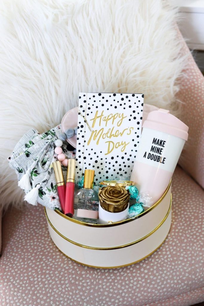 10 Postpartum Gift Basket Ideas - What Mommy Does