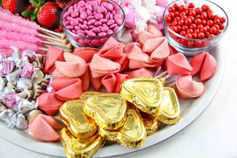29+ of the Sweetest Candy Gift Ideas - What Mommy Does