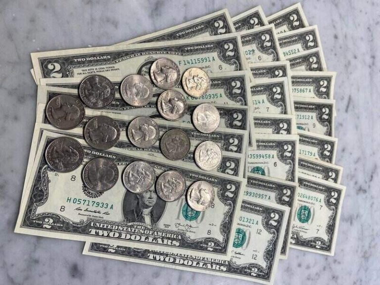 How to Make a Money Pizza {Simple Tutorial!} - What Mommy Does